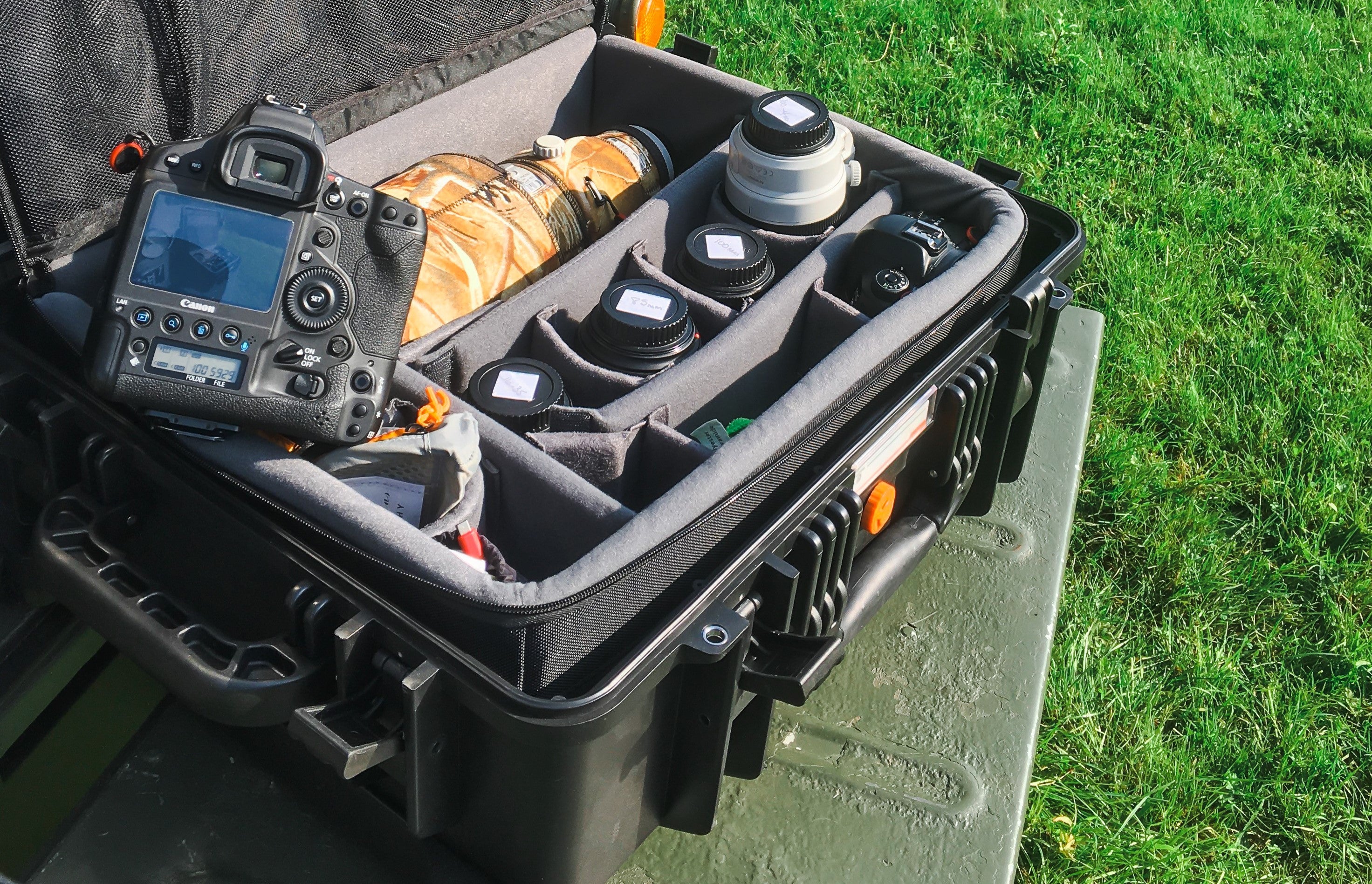 Supreme Camera and Equipment Cases – Vanguard USA